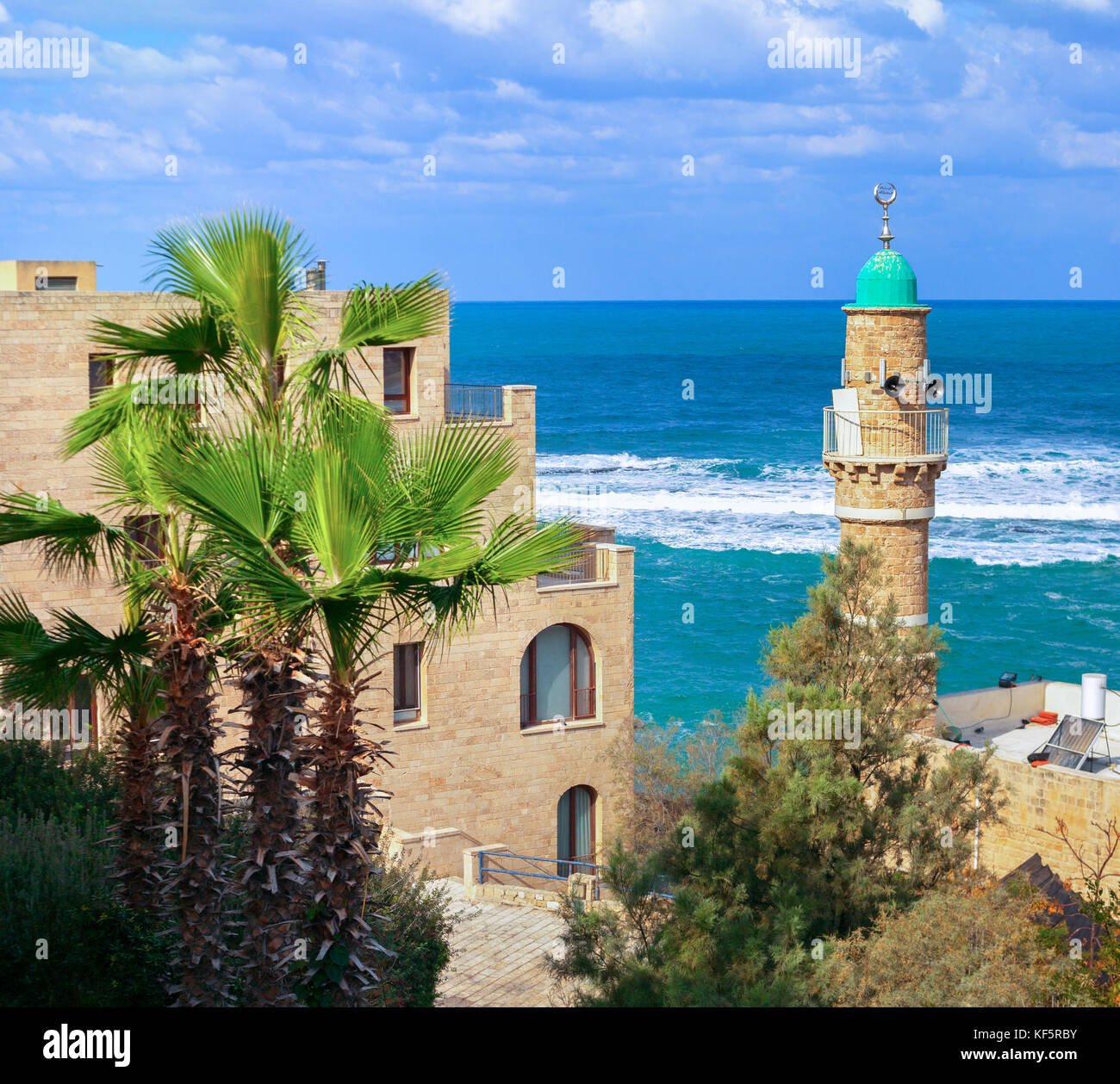 Al-Bahr mosque of Yaffa in Tel-Aviv Stock Photo - Alamy