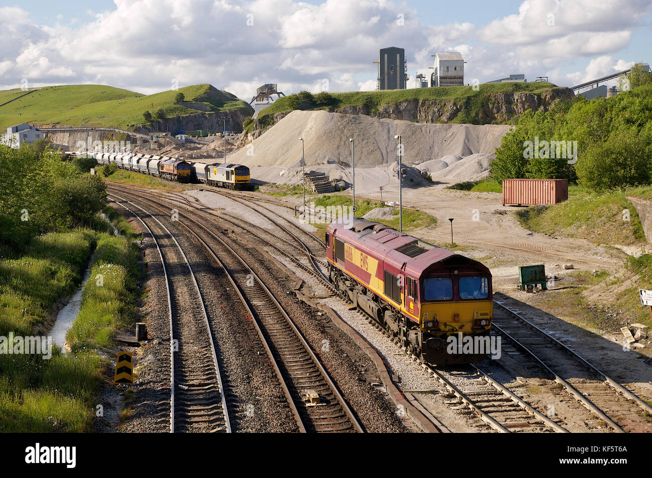 Class 66 locomotive and aggregate trains at Peak Forest Quarry in ...