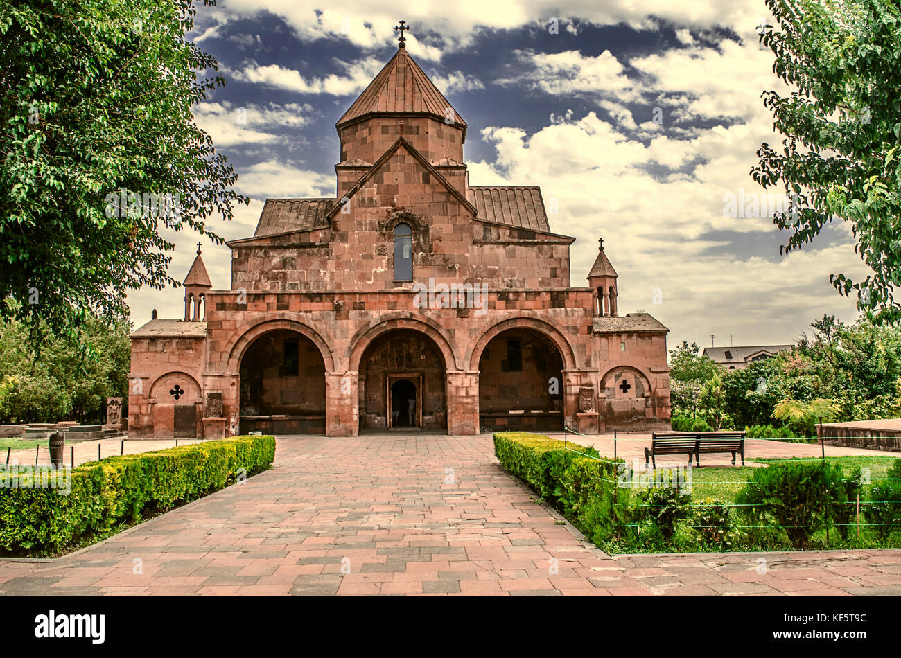 Cross domed basilica hi-res stock photography and images - Alamy