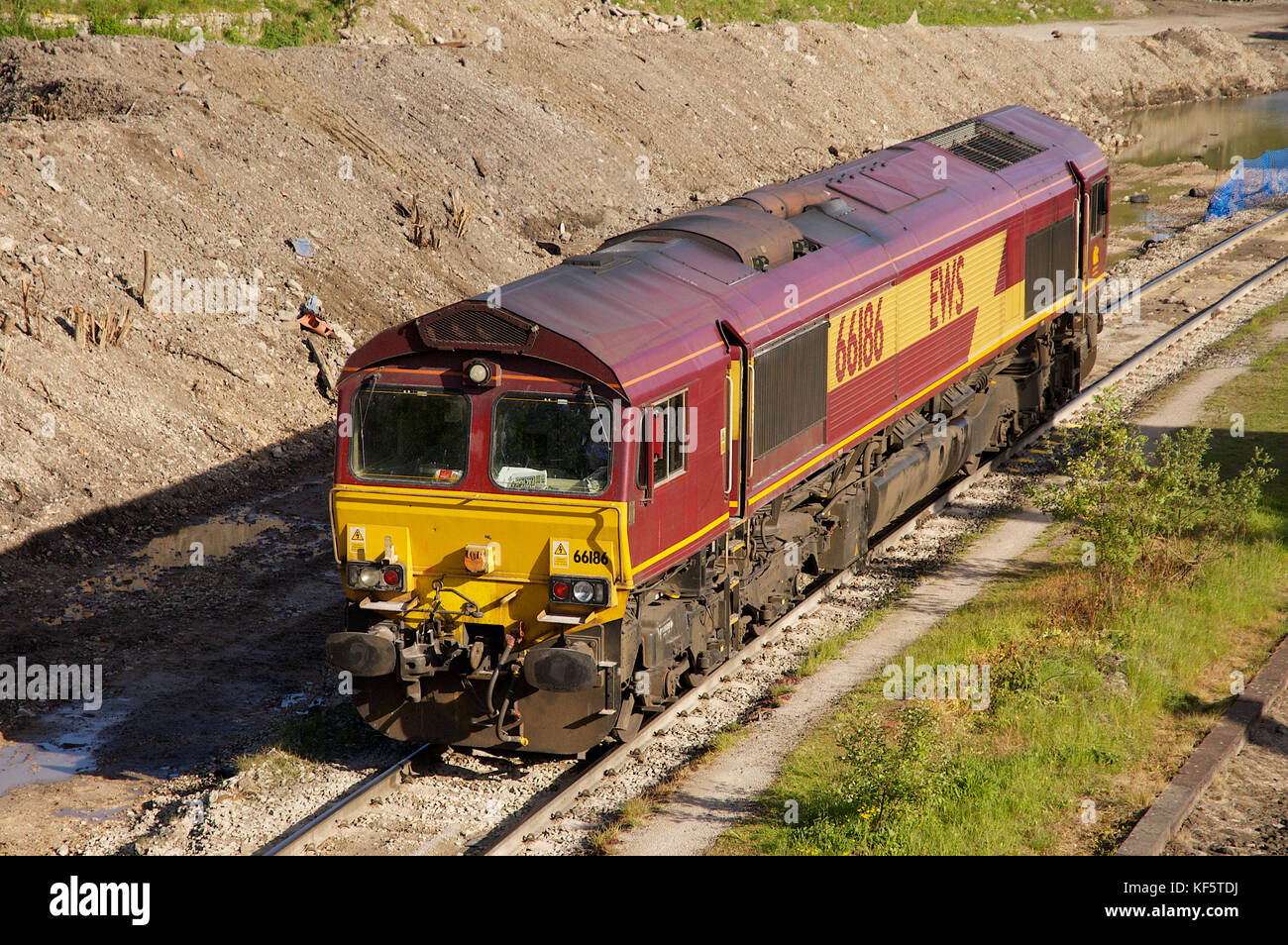 Class 66 locomotive hi-res stock photography and images - Alamy
