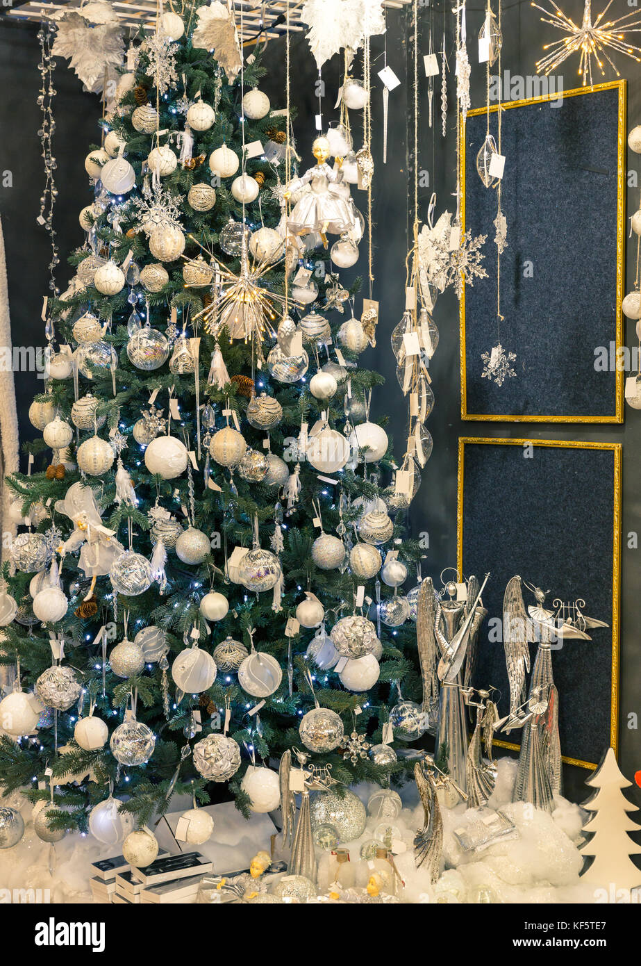 Beautiful merry christmas background holiday hi-res stock photography ...