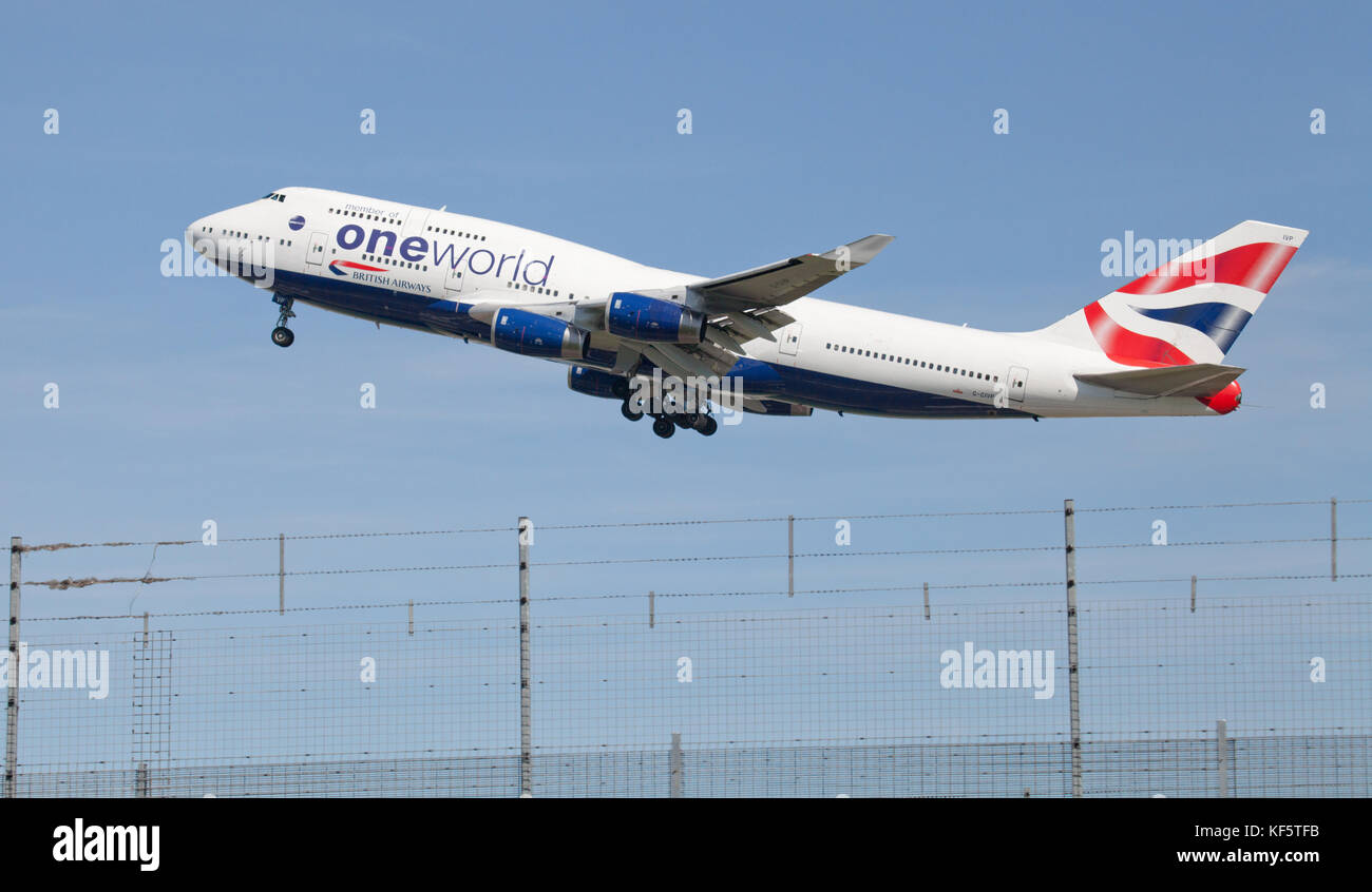 British Airways Boeing 747 Jumbo Jet G-CIVP taking off from London ...
