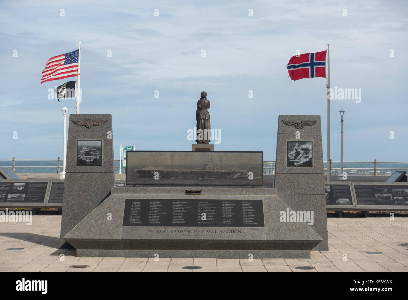 Norwegian Lady statue Virginia Beach Stock Photo - Alamy