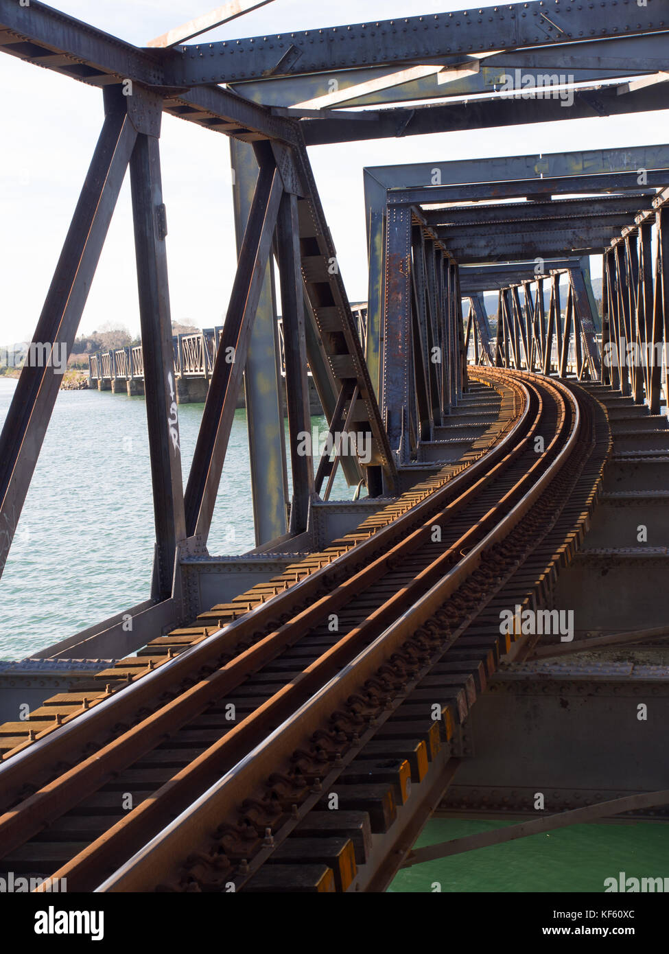 Rail bridge structure hi-res stock photography and images - Alamy