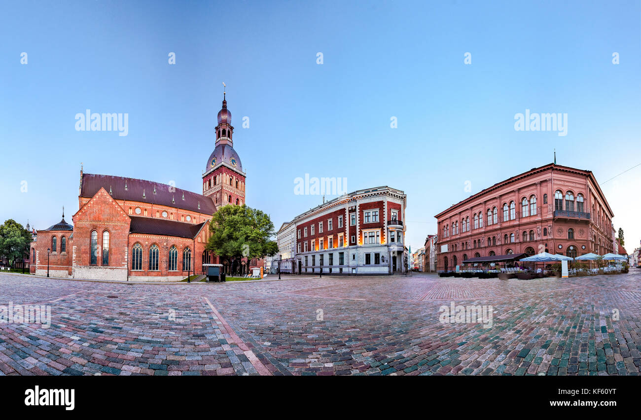Riga architecture hi-res stock photography and images - Alamy