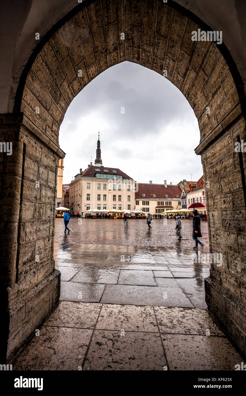 Tallinn main square estonia hi-res stock photography and images - Alamy