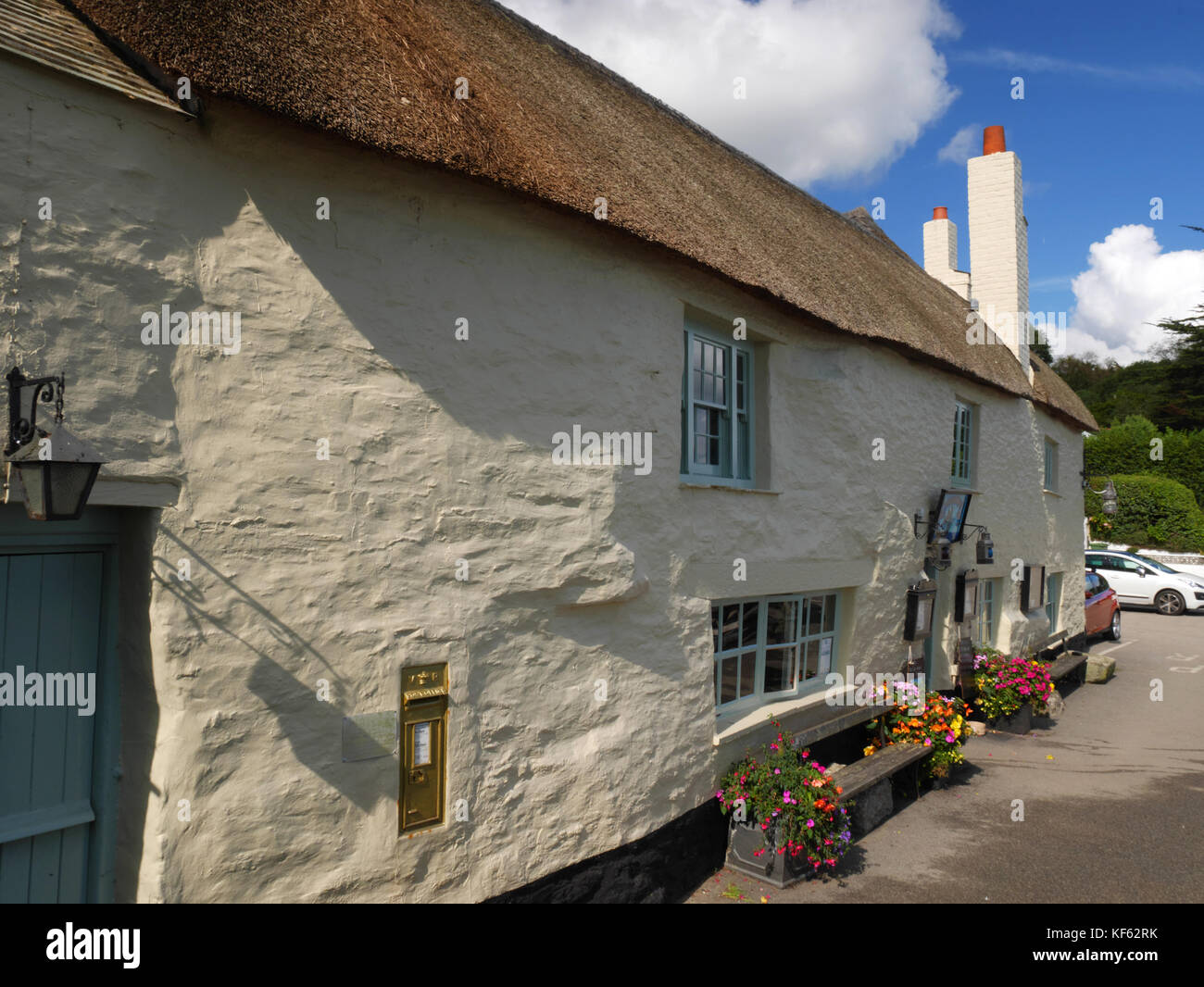 The thatched Pandora Inn at Restronguet near Falmouth, Cornwall. The ...