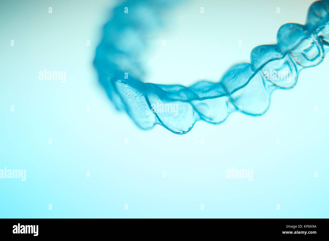 Invisible teeth dental tooth retainer aligner to straighten each tooth ...