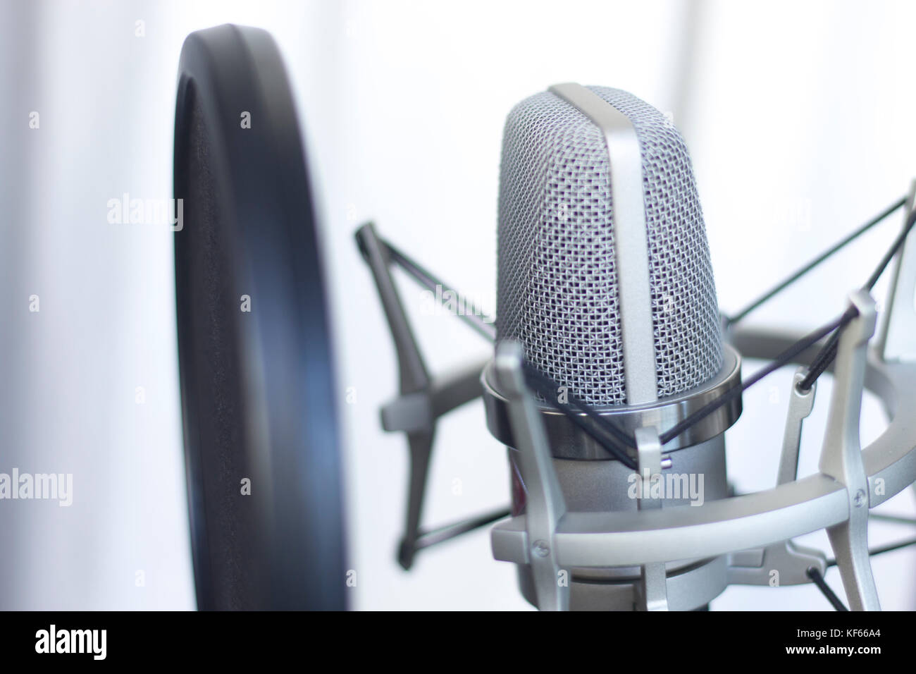 Large diaphragm condenser studio recording voice microphone to record ...