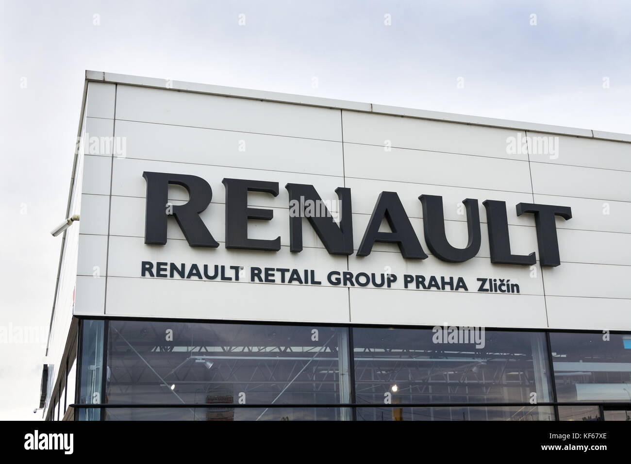 Groupe renault logo hi-res stock photography and images - Alamy