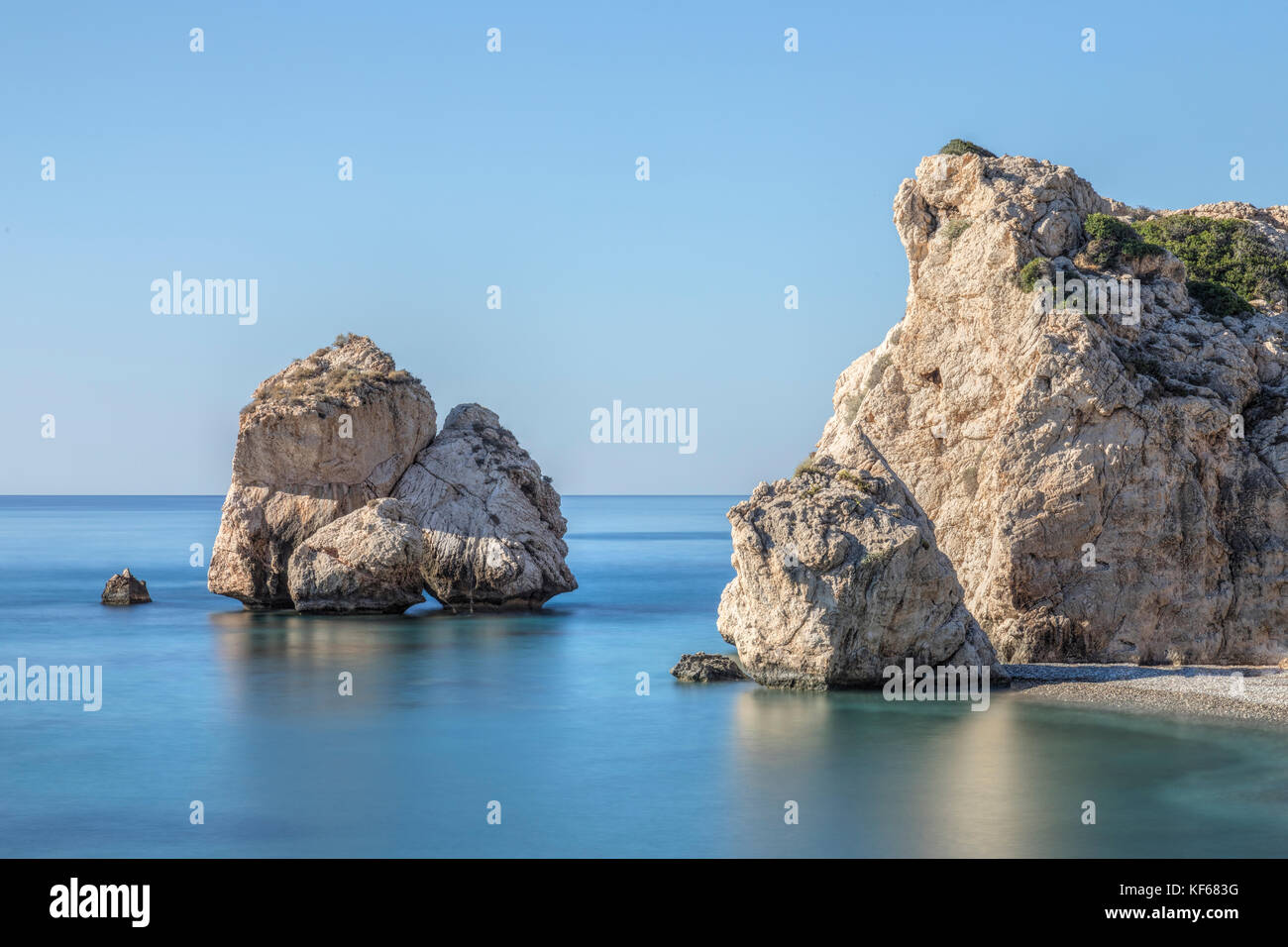 Petra tou Romiou, Aphrodite's Rock, Paphos, Cyprus Stock Photo - Alamy