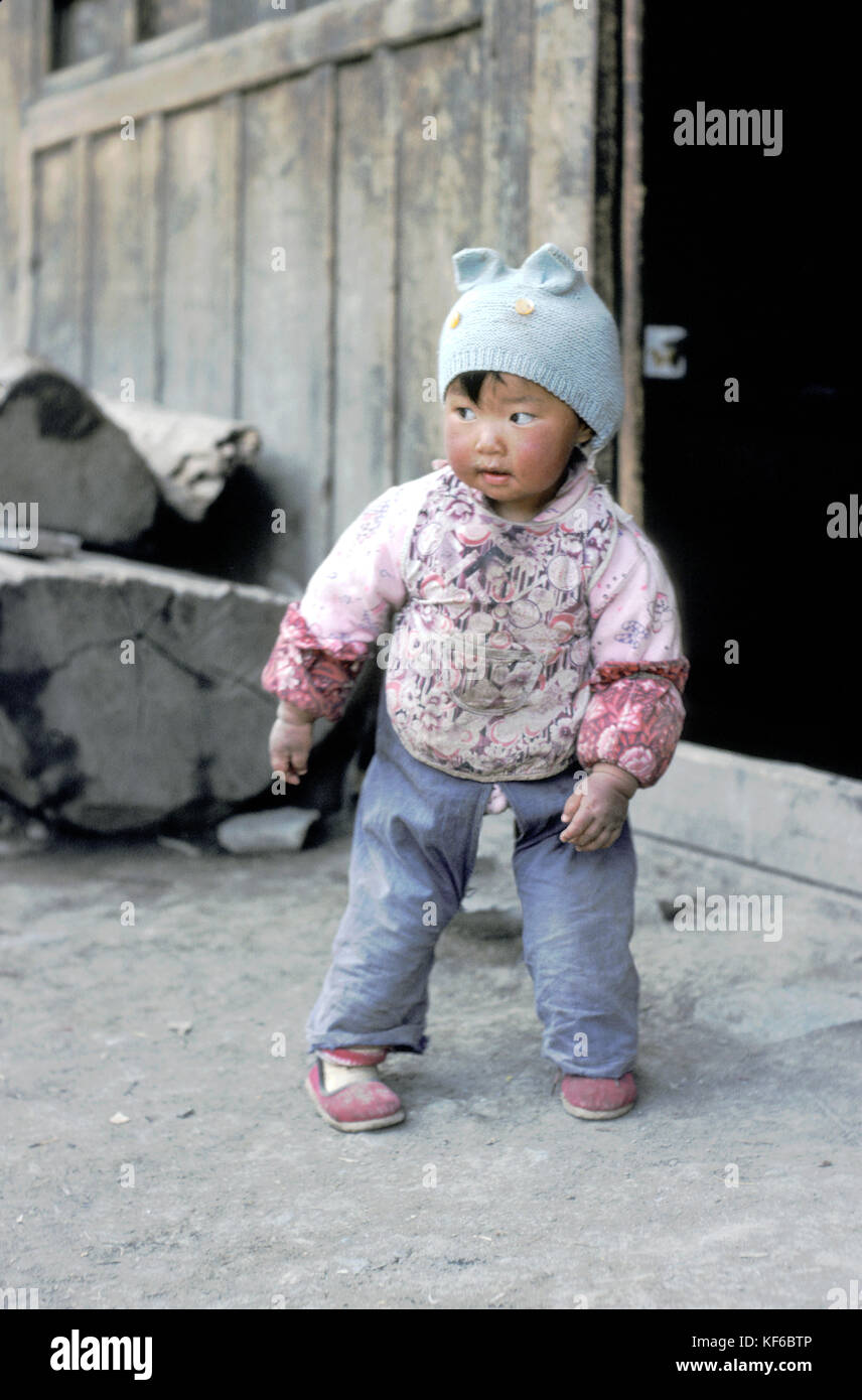 China toddlers hi-res stock photography and images - Alamy