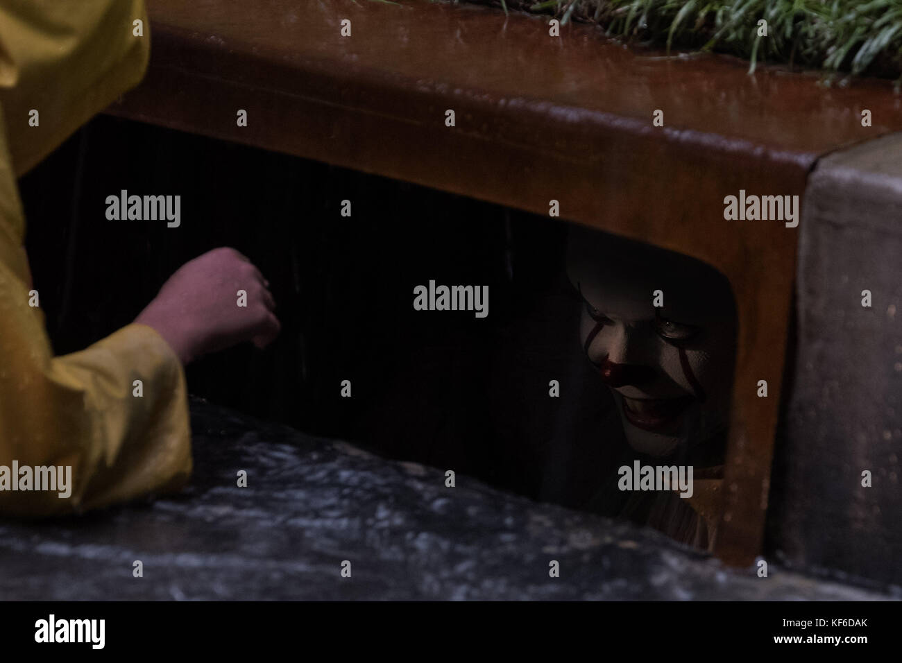 Pennywise clown hi-res stock photography and images - Alamy