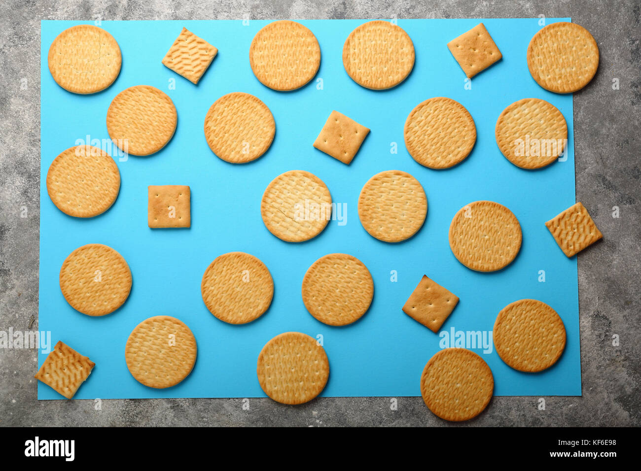 Crackers pattern background, food Stock Photo - Alamy