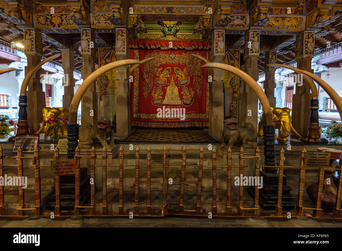 Inside Temple of the Tooth in Kandy, Sri Lanka Stock Photo - Alamy