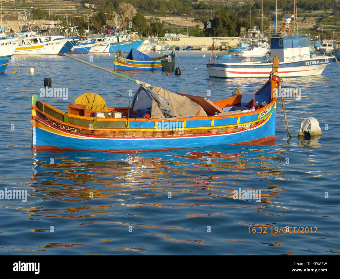 Malta gondolas hi-res stock photography and images - Alamy