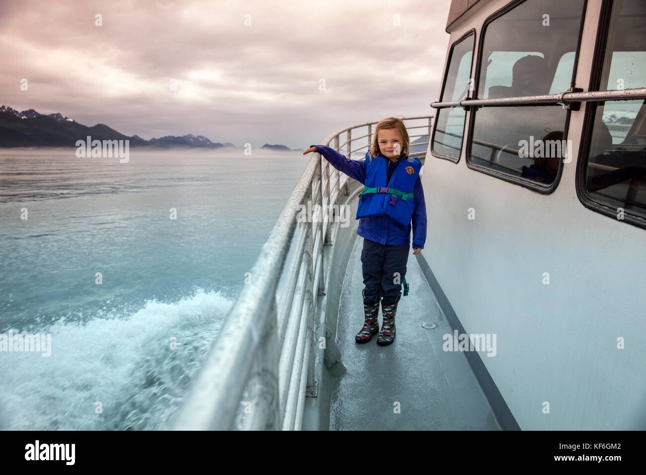 USA, Alaska, Seward, passengers on the boat exploring Resurrection Bay ...