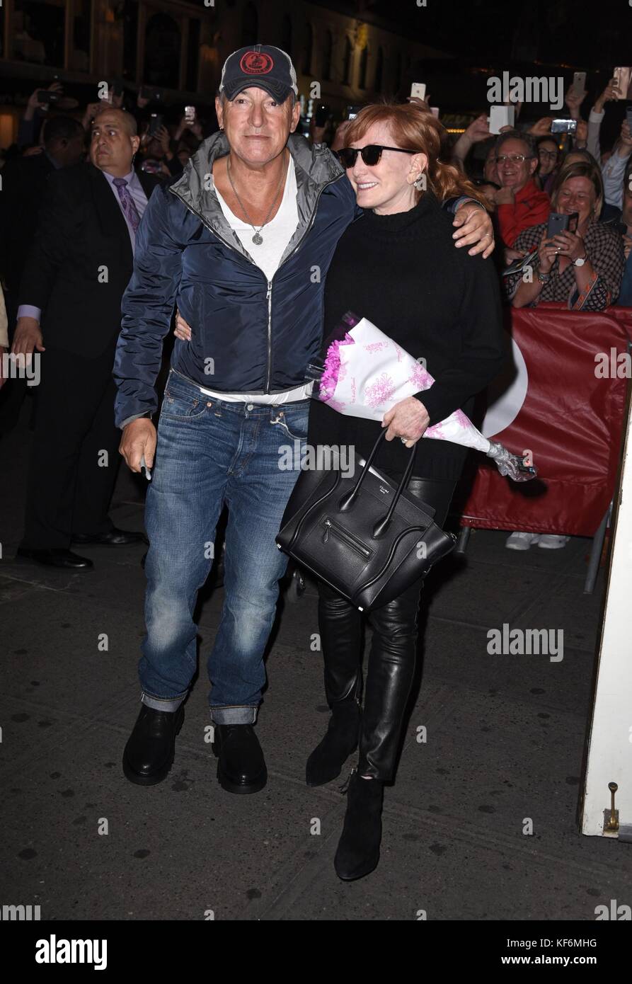 Springsteen on broadway patti hi-res stock photography and images - Alamy