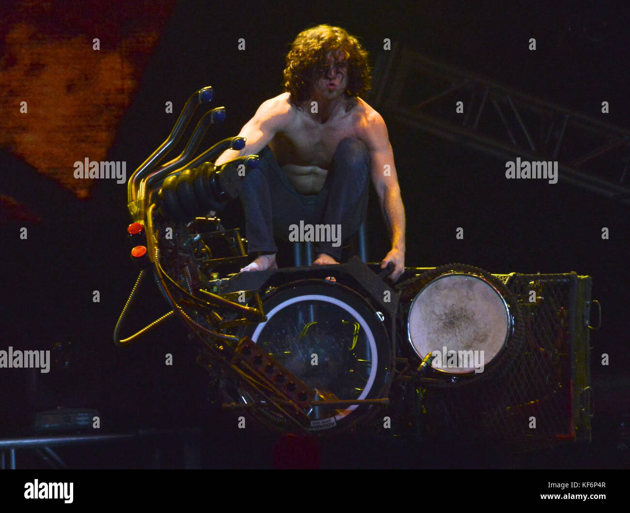 Los Angeles, California, USA. 24th Oct, 2017. JONNY HAWKINS of NOTHING ...