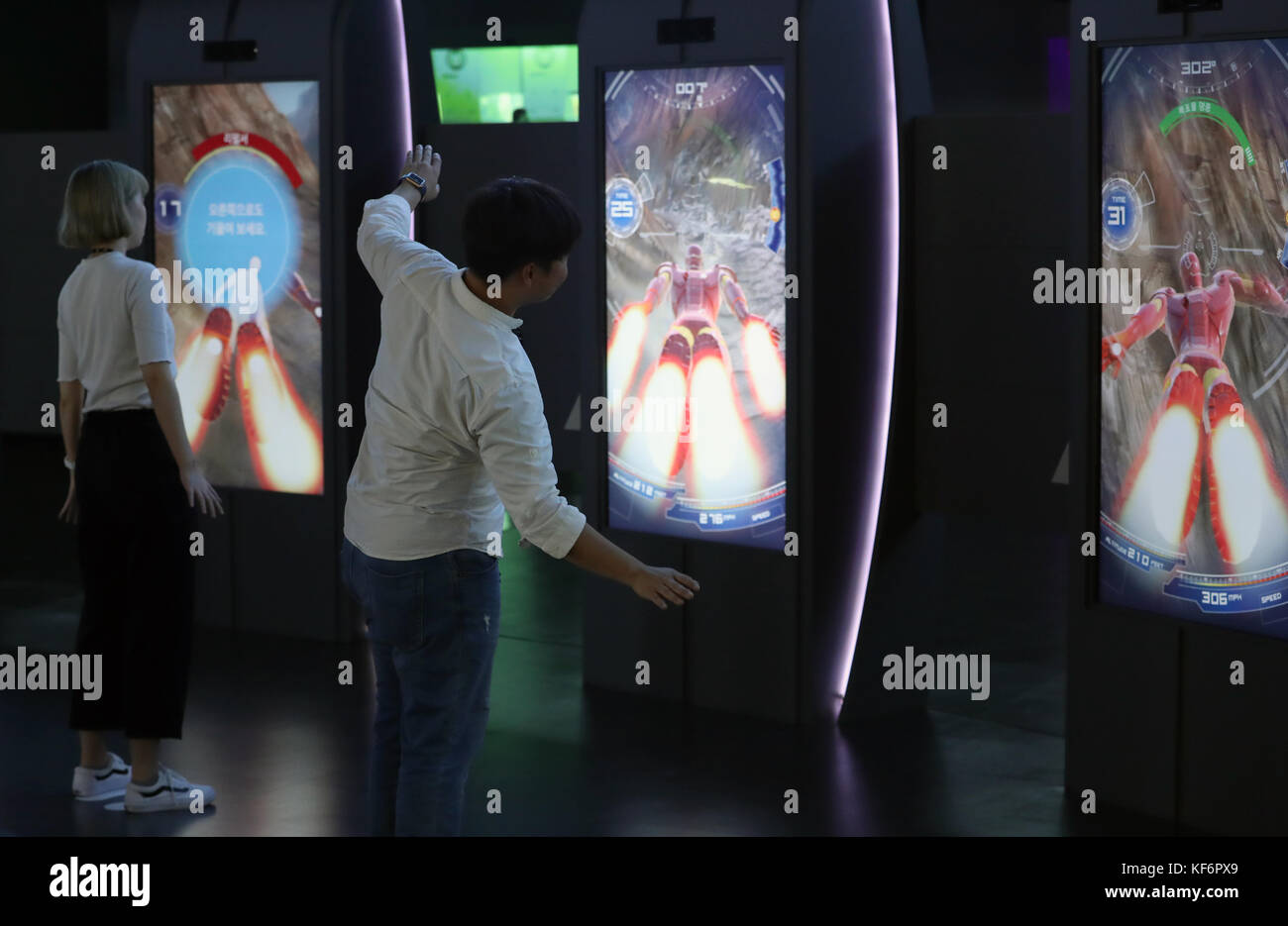 26th Oct, 2017. Marvel Experience opens in Busan Visitors enjoy ...