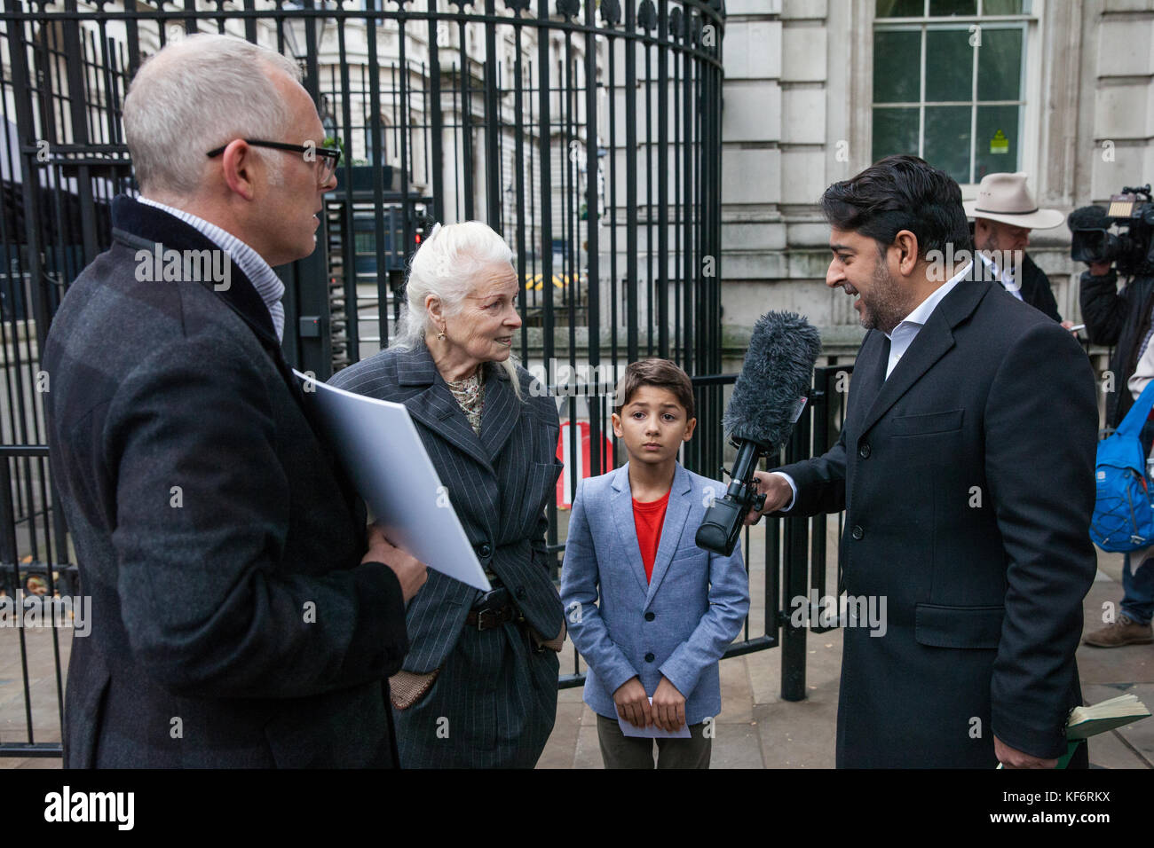 London, UK. 26th Oct, 2017. 9-year-old Oliver Simpson prepares to ...