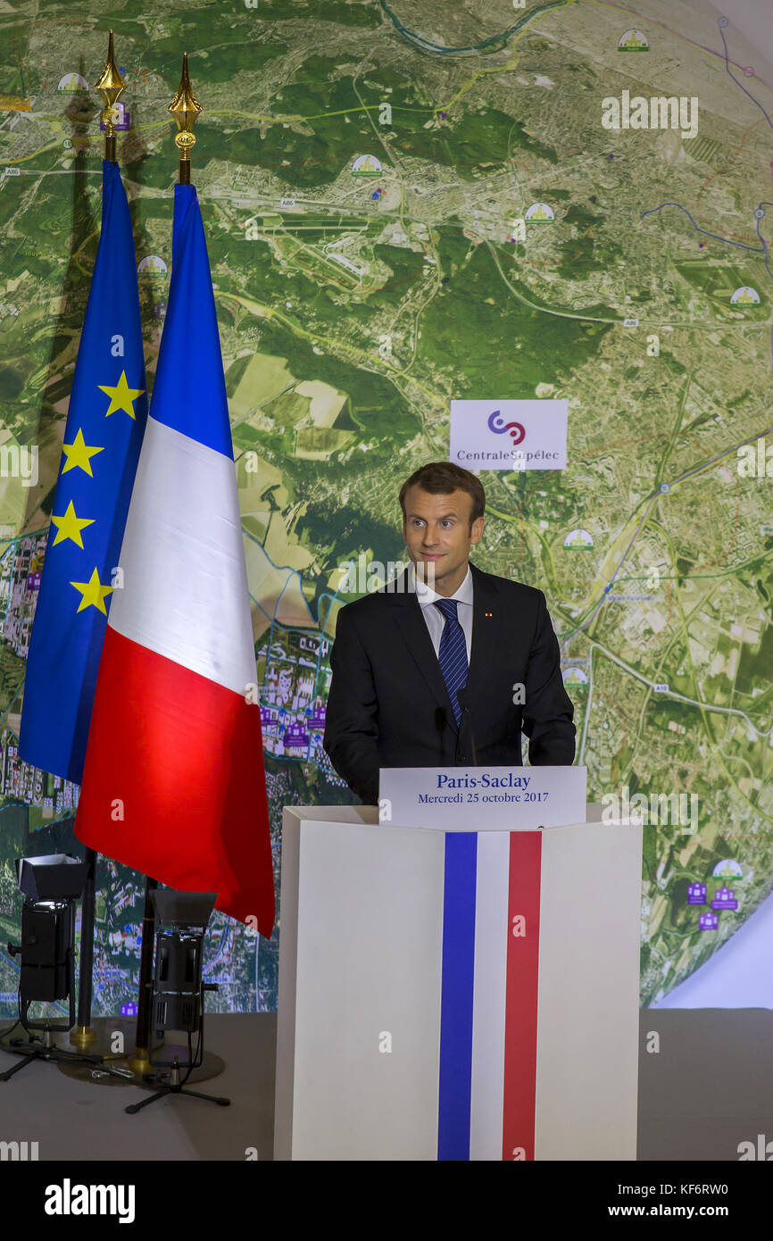 Paris, France. 25th Oct, 2017. French President Emmanuel Macron seen ...