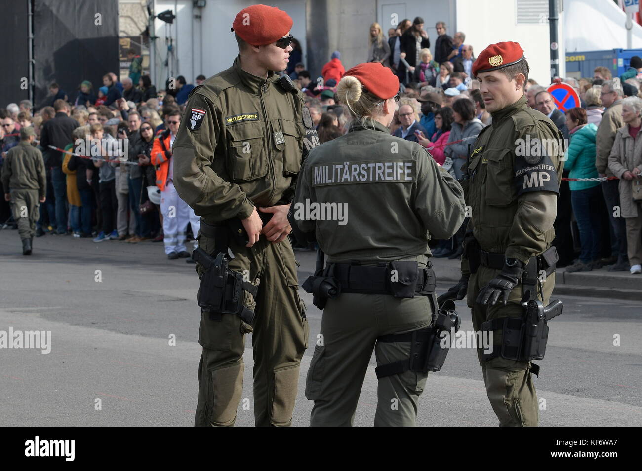 Austrian army hi-res stock photography and images - Alamy
