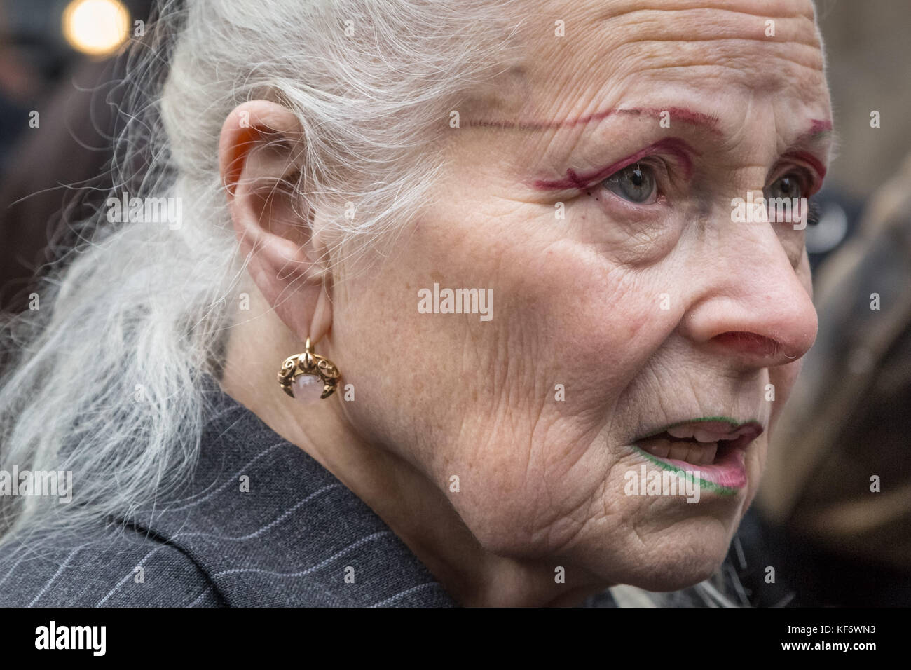 London, UK. 26th Oct, 2017. 9-year old Oliver Simpson with fashion ...