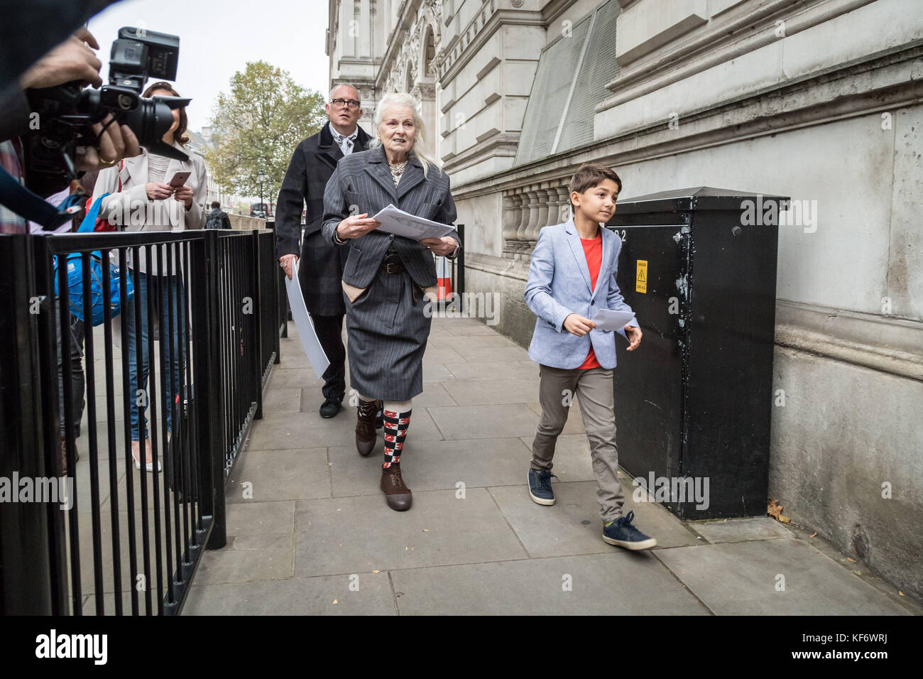 London, UK. 26th Oct, 2017. 9-year old Oliver Simpson with fashion ...