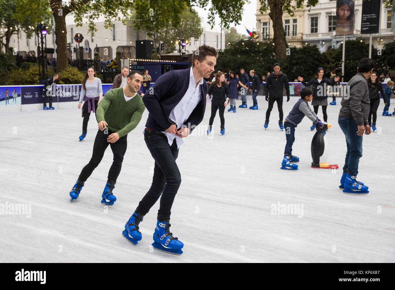 London, UK. 26th October, 2017. Beginners and advanced skaters enjoy ...