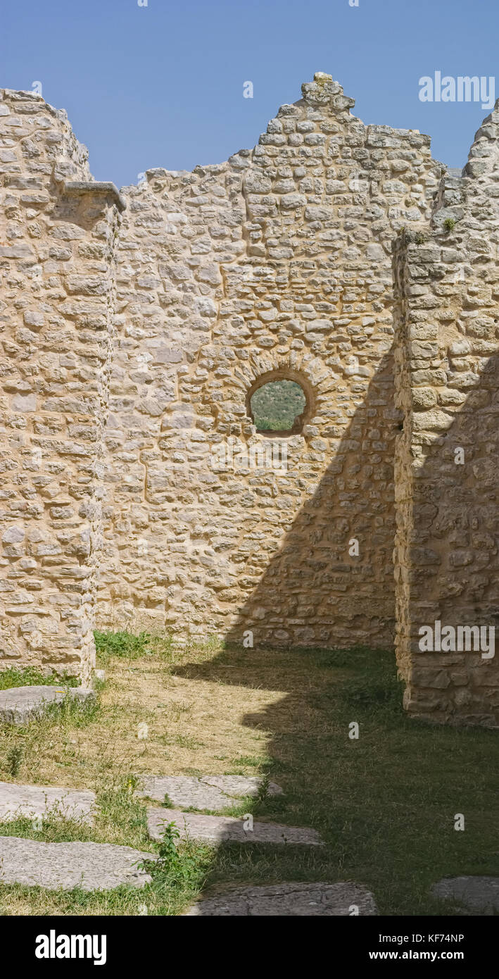 Romanesque sacral architecture hi-res stock photography and images - Alamy