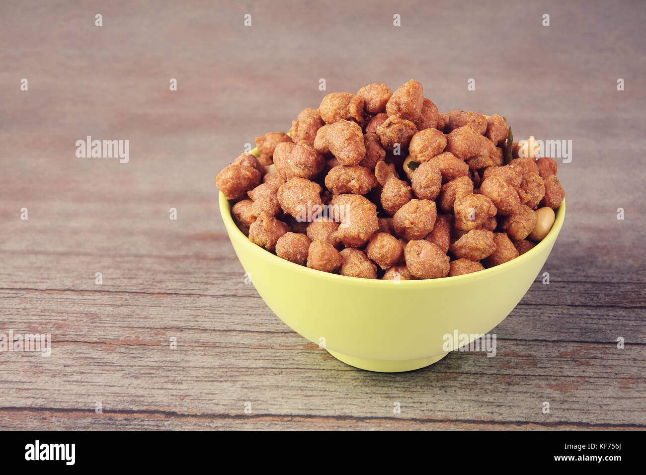 Hot and Spicy Home Made Peanuts Stock Photo - Alamy