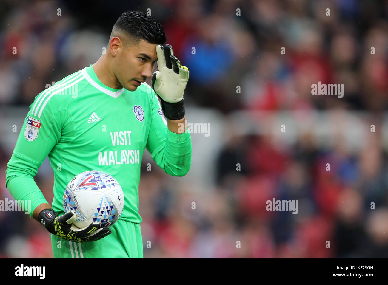 Cardiff City goalkeeper Neil Etheridge Stock Photo - Alamy