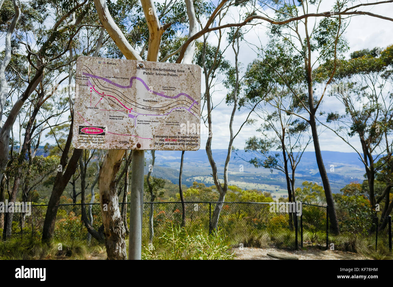 Australia mountains mountain lookout scenic view tourist tourism sign ...