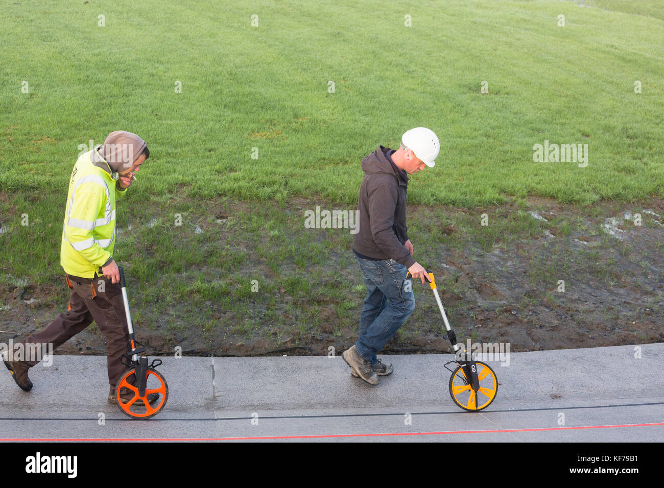 Trundle wheel hi-res stock photography and images - Alamy