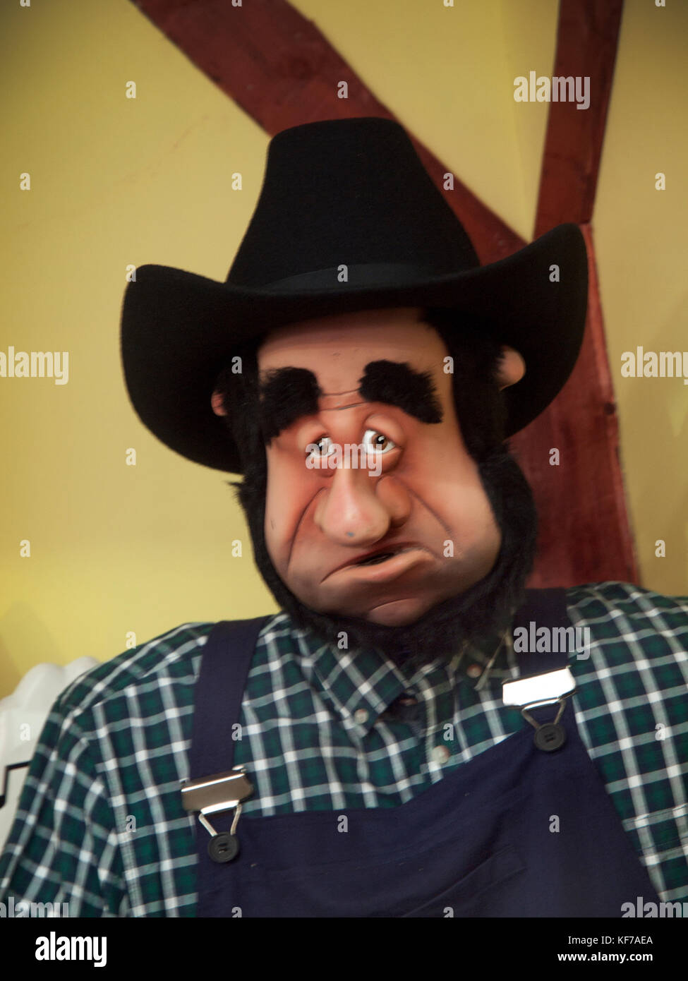 The figure of a hillbilly in an amusement in Brighton Stock Photo - Alamy