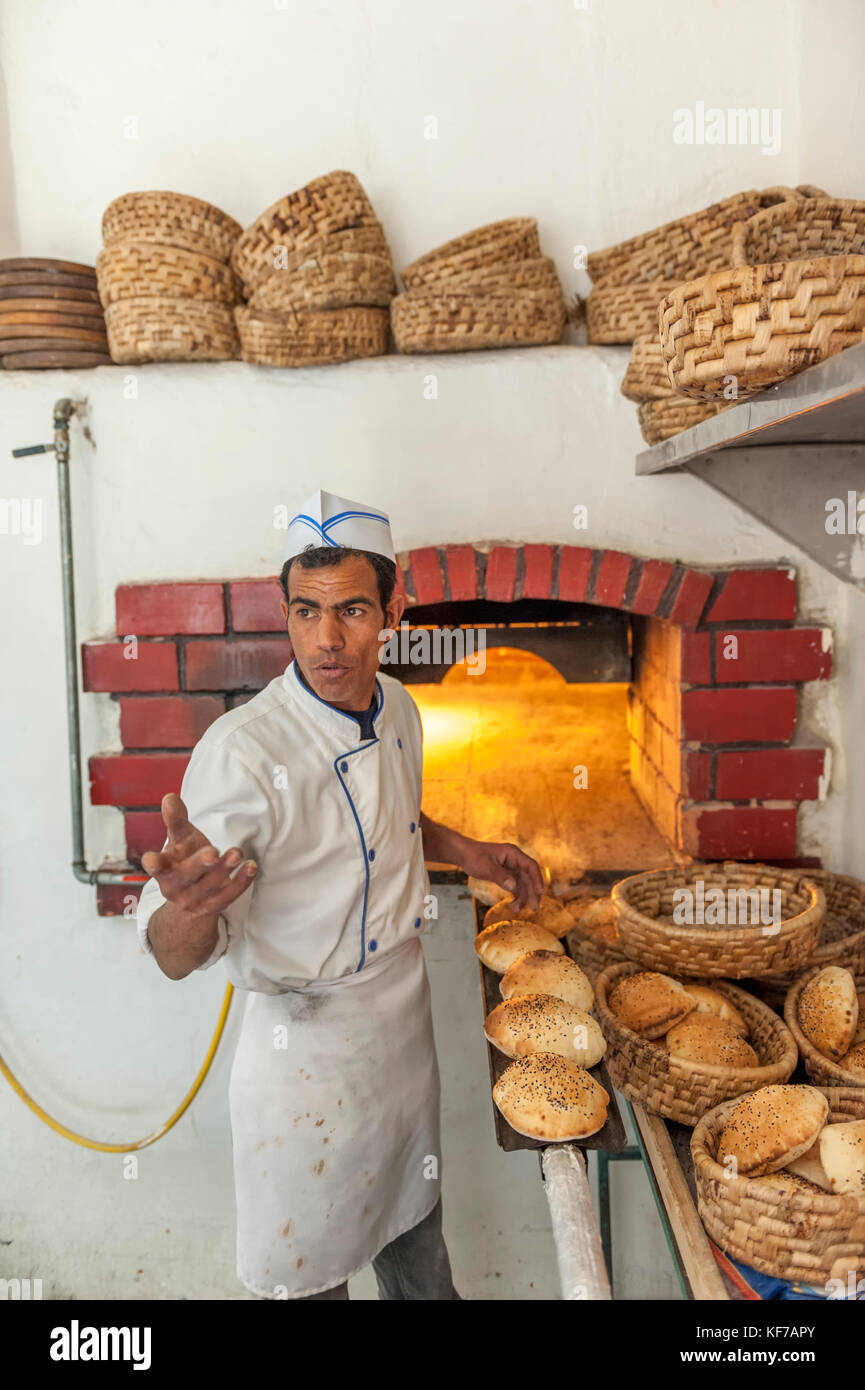 Bread Making At The Bakery At Haret Jdoudna, Madaba, Jordan, Middle ...