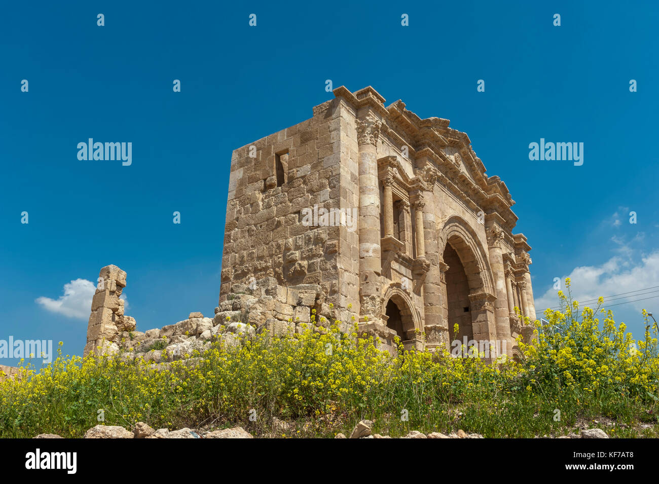 Jerash hadrians arch hi-res stock photography and images - Alamy