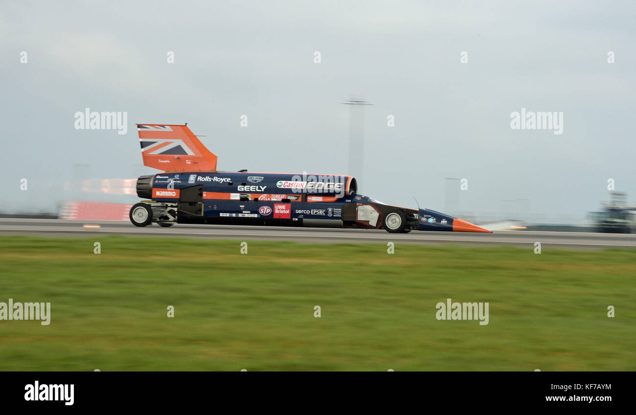 The Bloodhound 1,000mph supersonic racing car during its first public ...