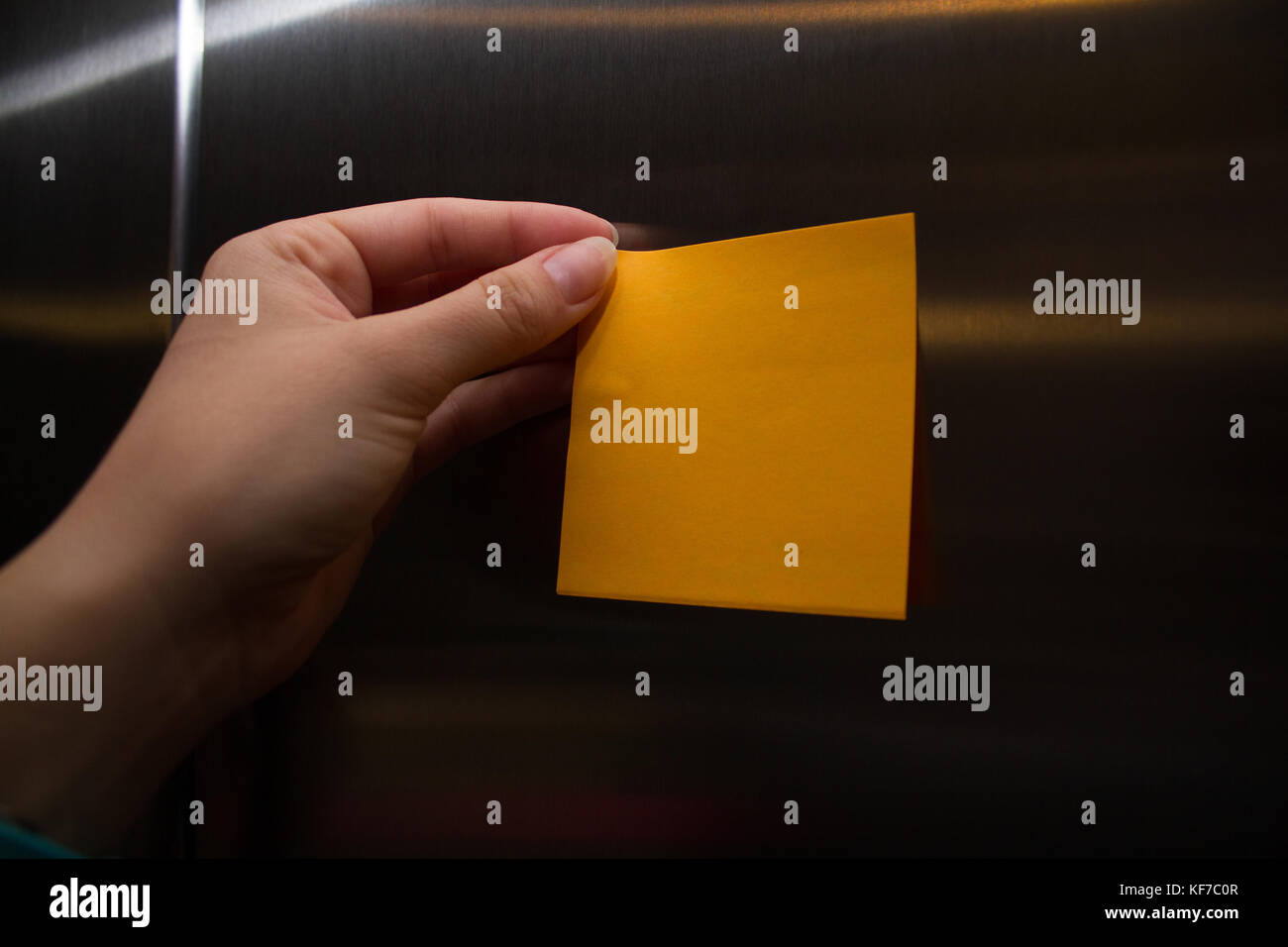 Do not eat note fridge hi-res stock photography and images - Alamy