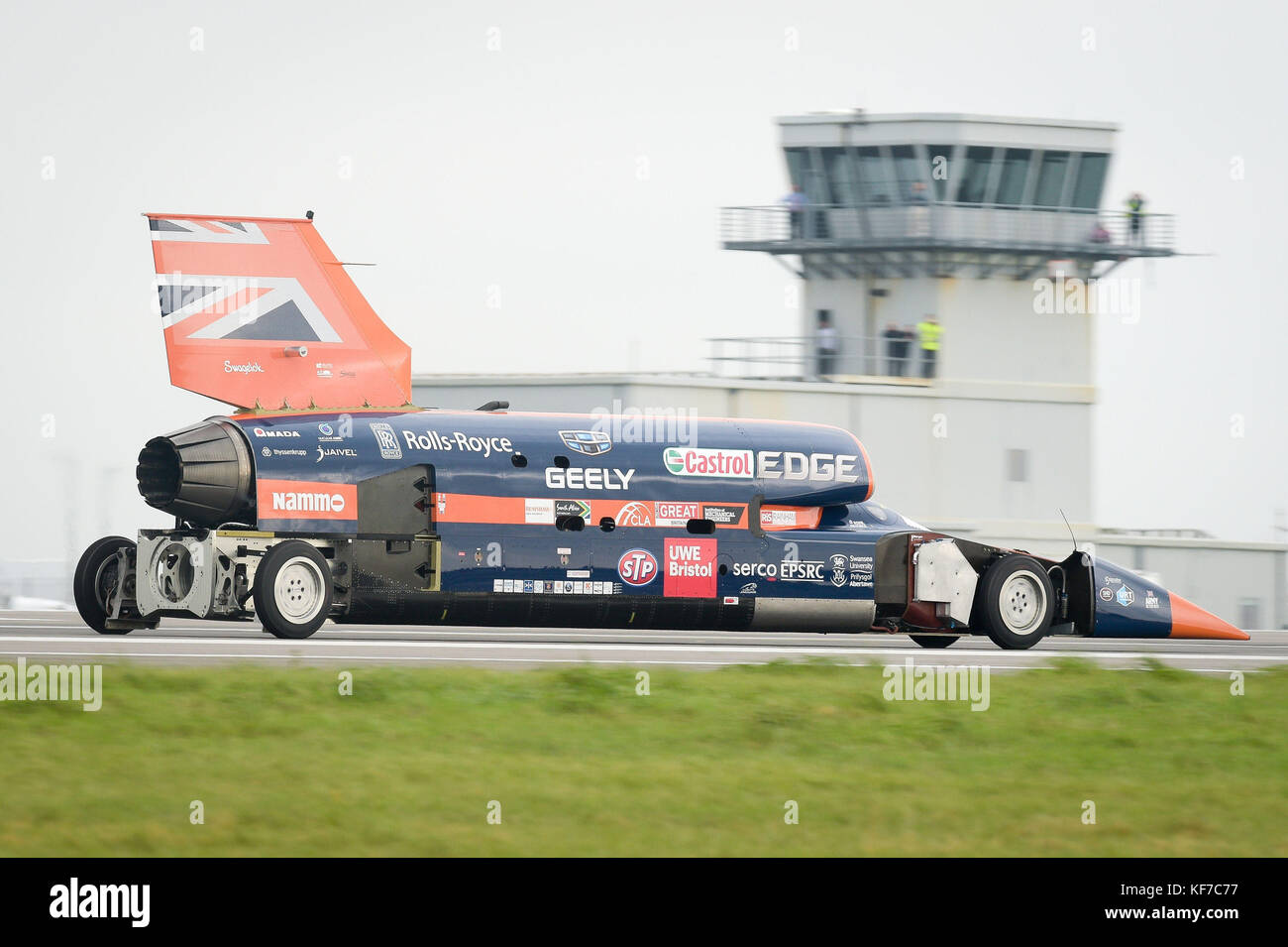 The Bloodhound 1,000mph supersonic racing car during its first public ...
