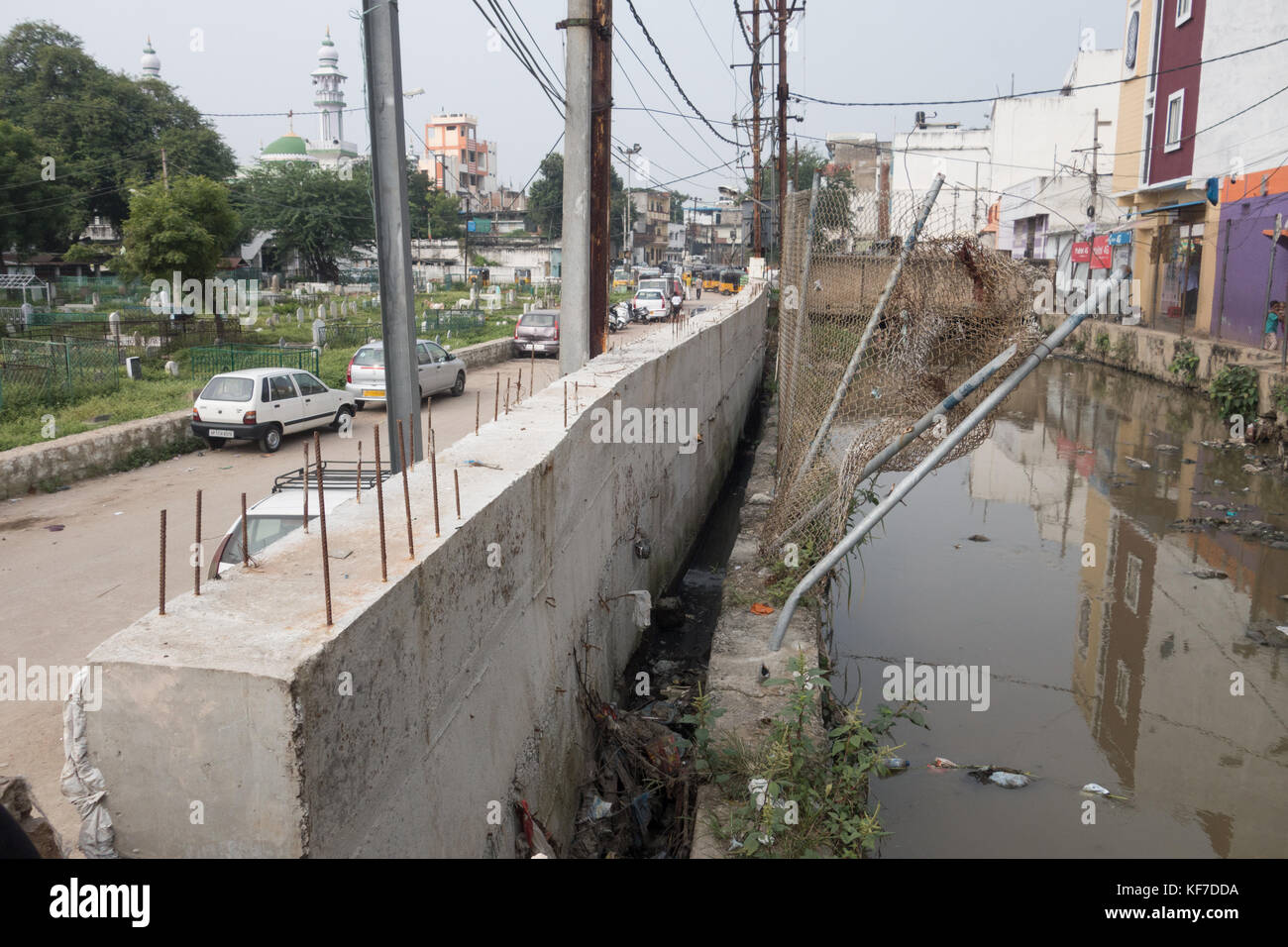 Flood Defence Embankment Stock Photos & Flood Defence Embankment Stock ...