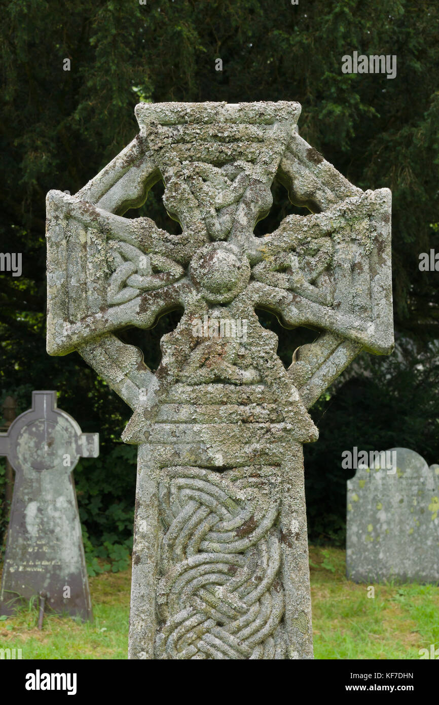 Celtic cross grave marker hi-res stock photography and images - Alamy