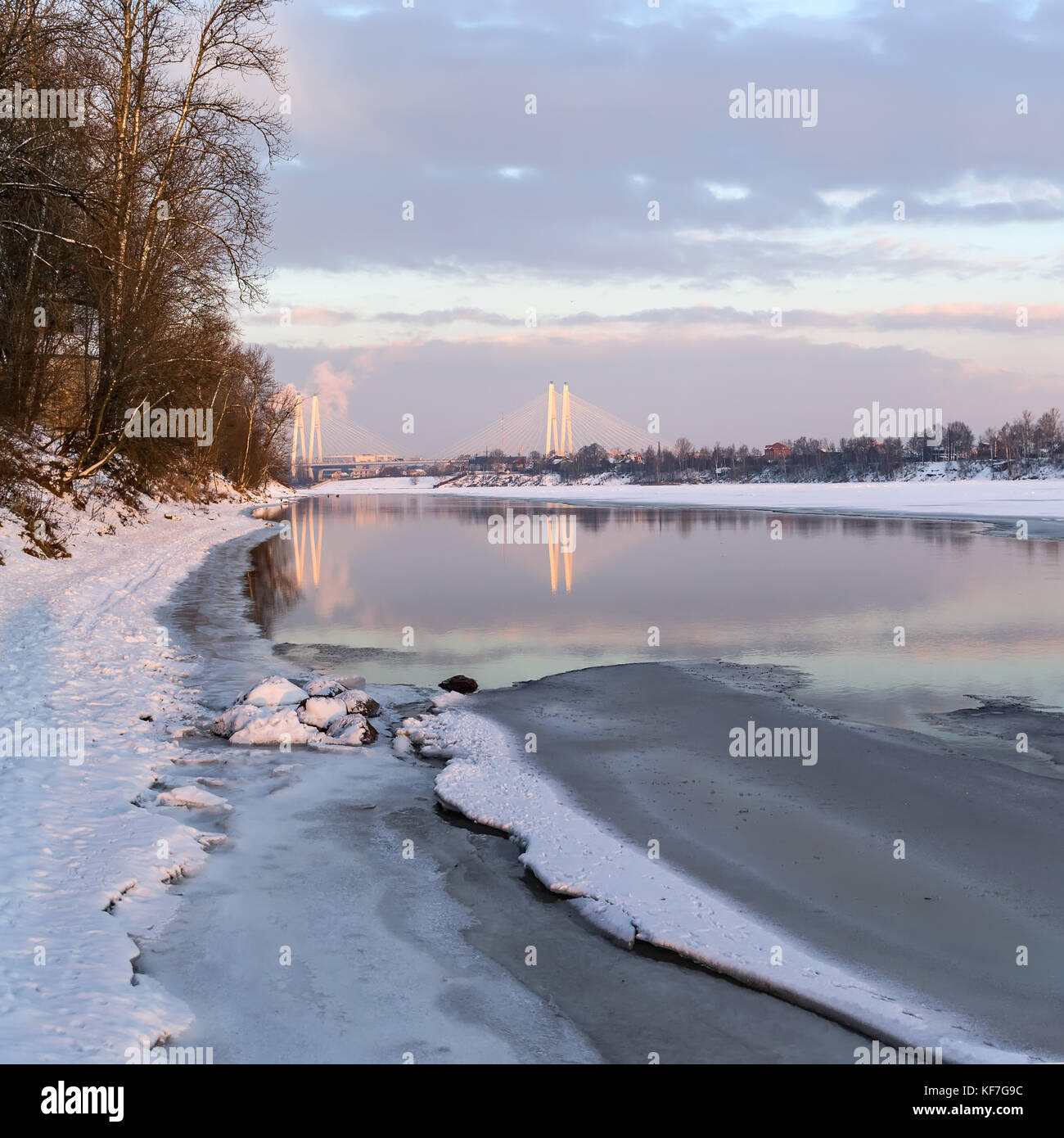 Winter morning before dawn on the river Stock Photo - Alamy