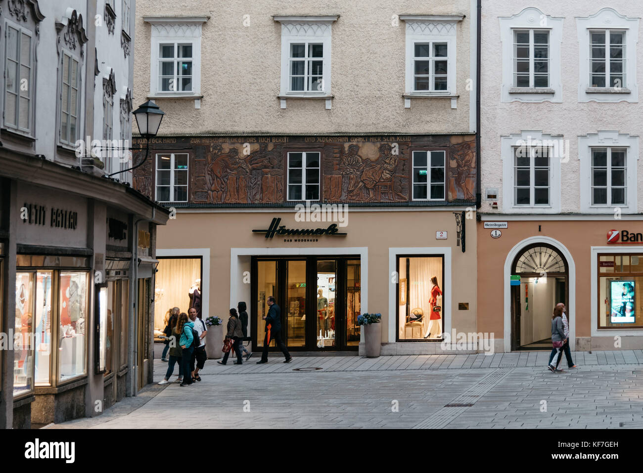 Getreidegasse. Scenic cityscape of historical city centre of Sal Stock ...