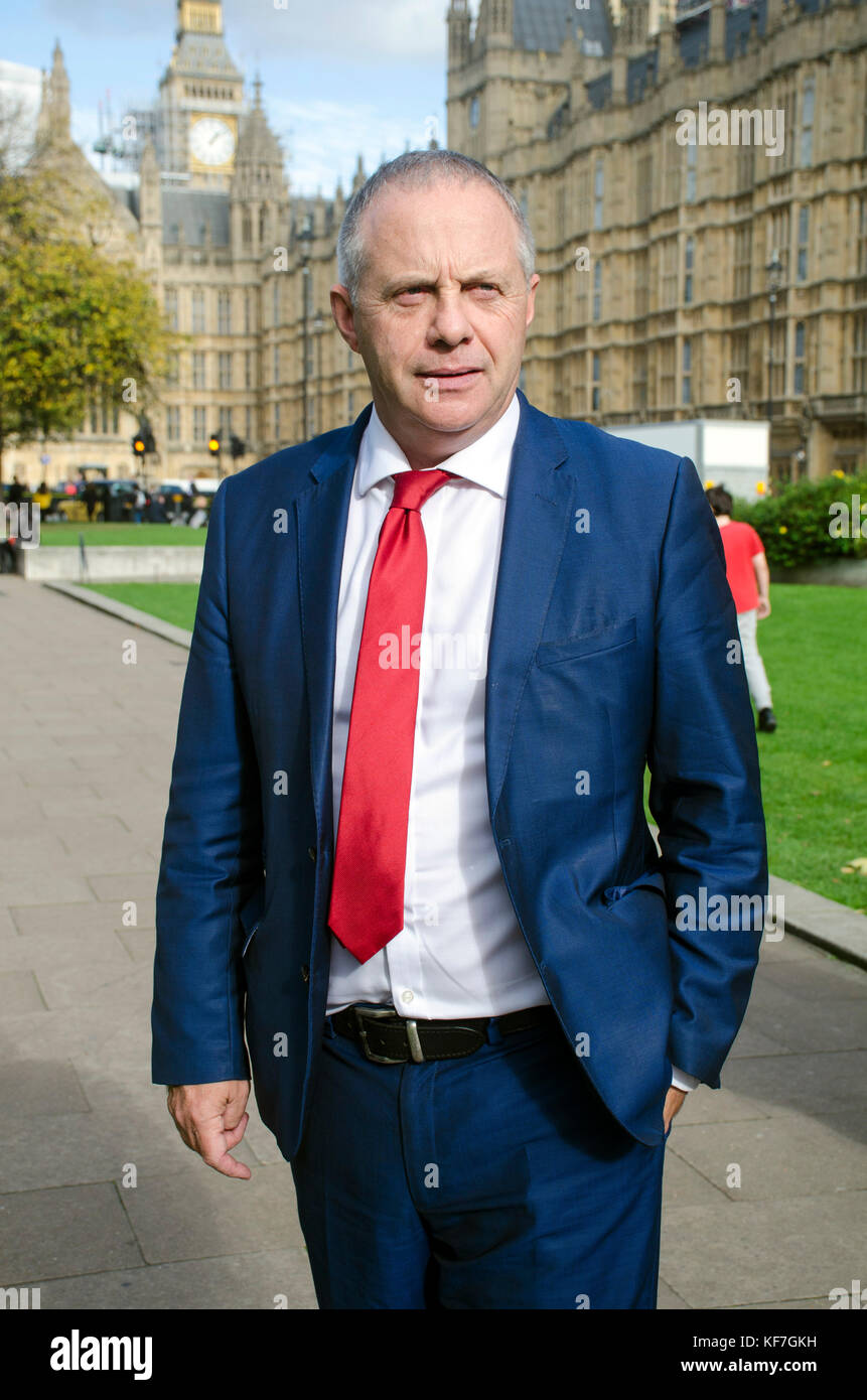 London, UK, 25/10/2017 John Mann Labour MP for Bassetlaw outside the ...
