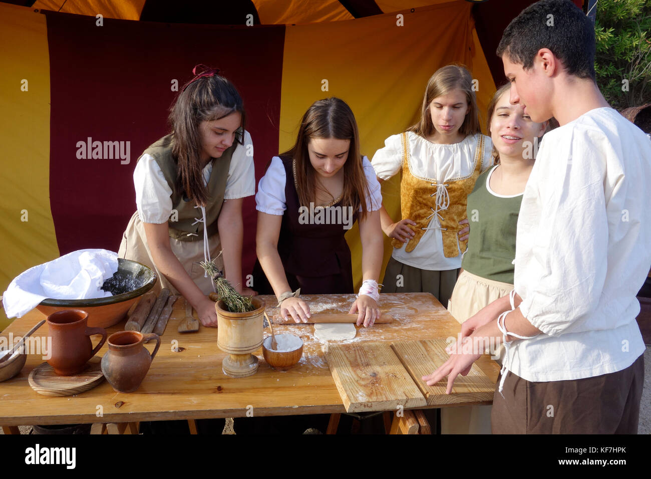 Medieval Villagers High Resolution Stock Photography and Images - Alamy