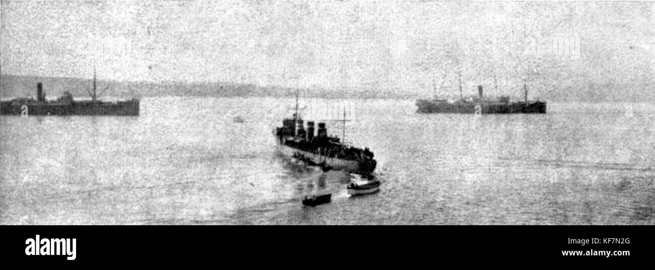 HMS Scourge towing boats Anzac landing 1915 Stock Photo - Alamy