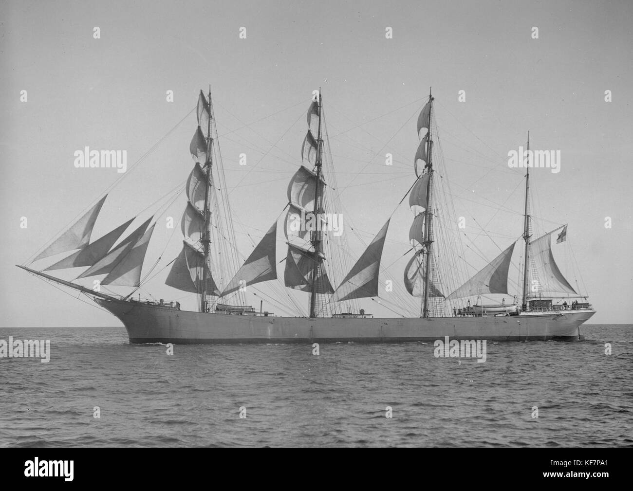 Port Caledonia (ship, 1892) SLV H91.250 435 Stock Photo - Alamy