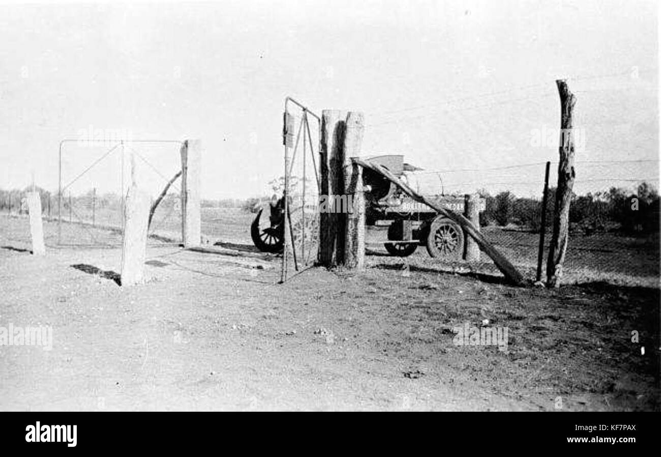 Rabbit proof fence australia hi-res stock photography and images - Alamy